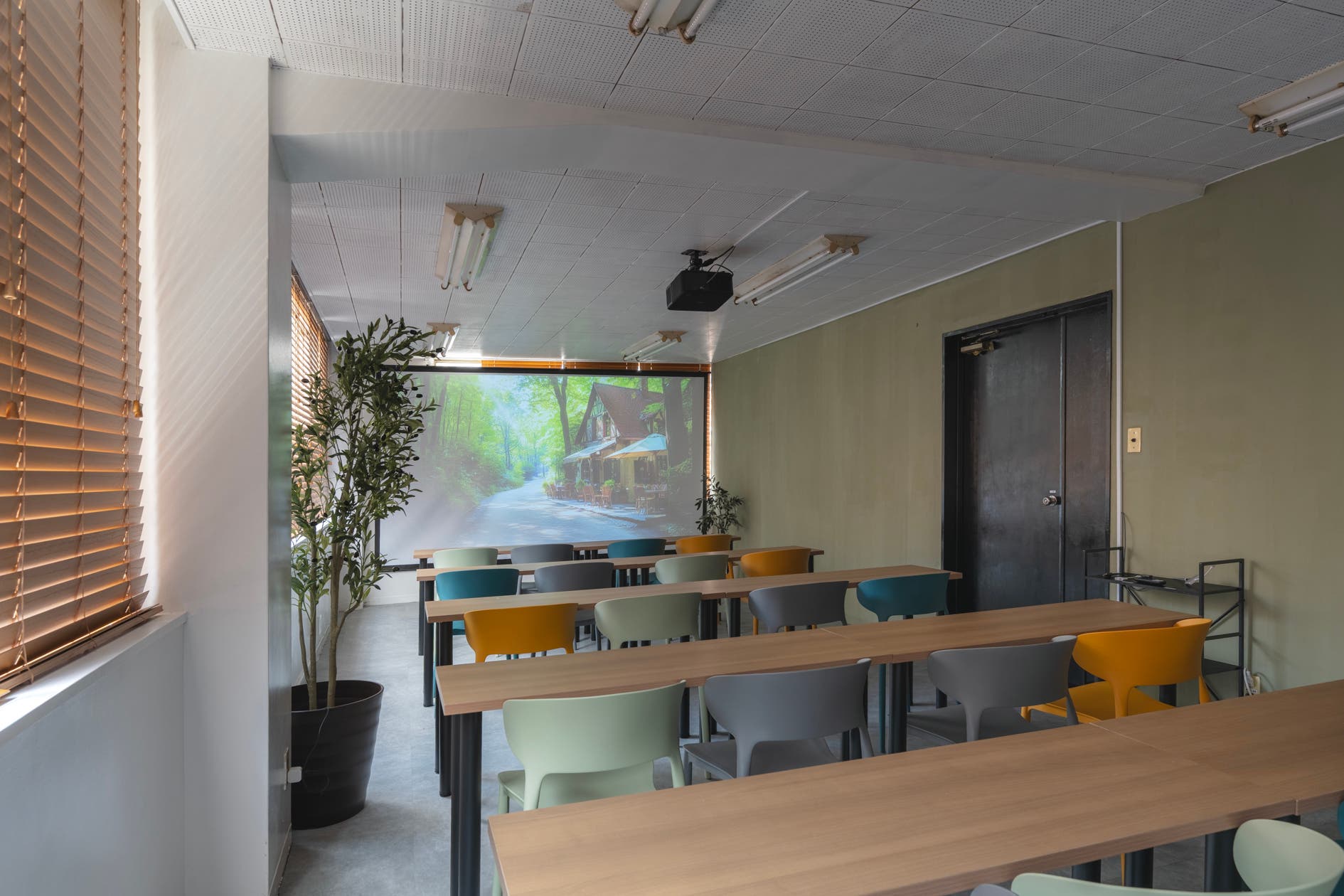 スペモ🧑🏻‍💻激安会議室‼️神田駅5分❗️会議💻ミーティング👩‍💻イベント✨勉強会💎730_SpemoWork神田・大手町の写真5