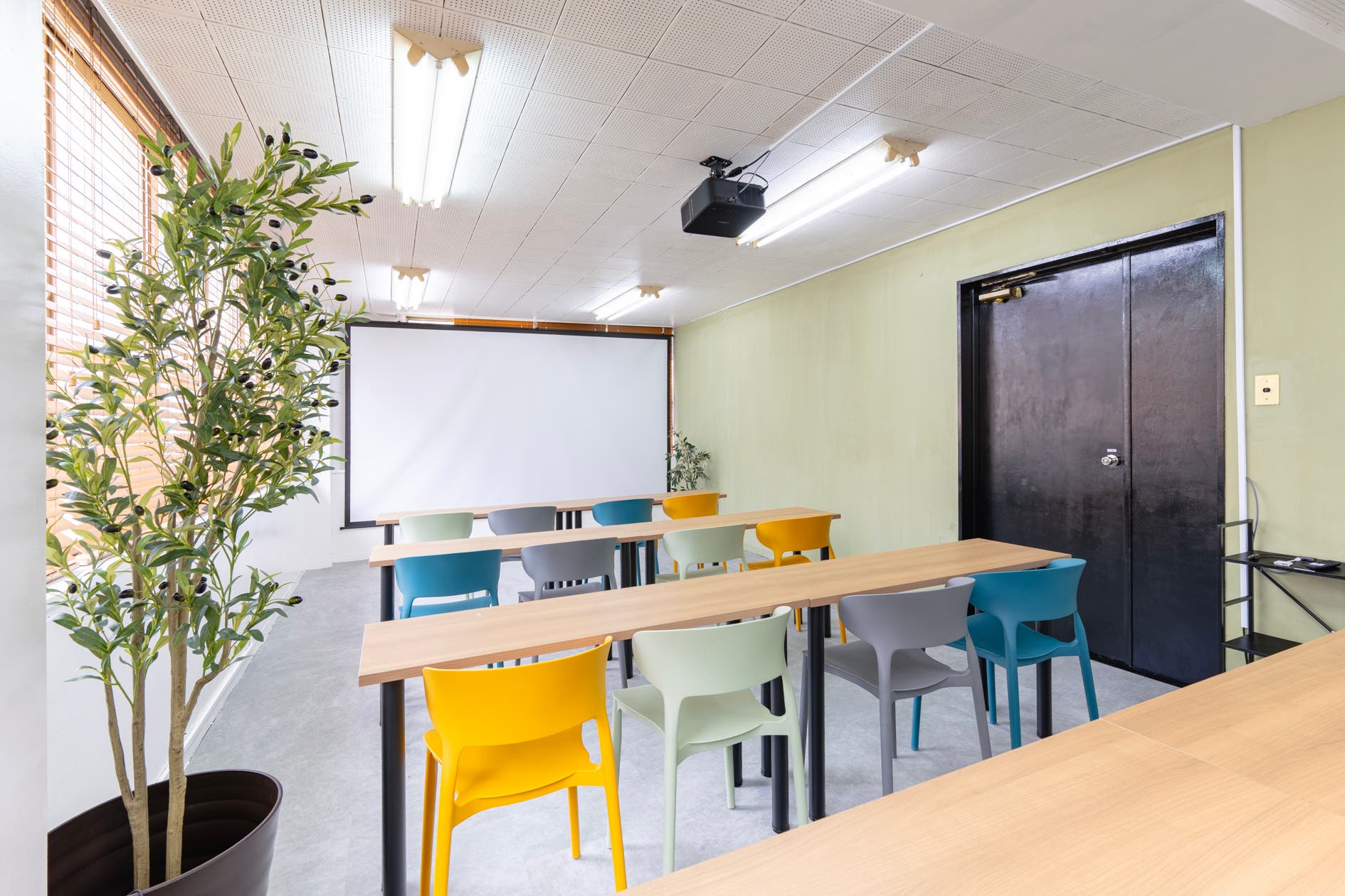 スペモ🧑🏻‍💻激安会議室‼️神田駅5分❗️会議💻ミーティング👩‍💻イベント✨勉強会💎730_SpemoWork神田・大手町の写真13