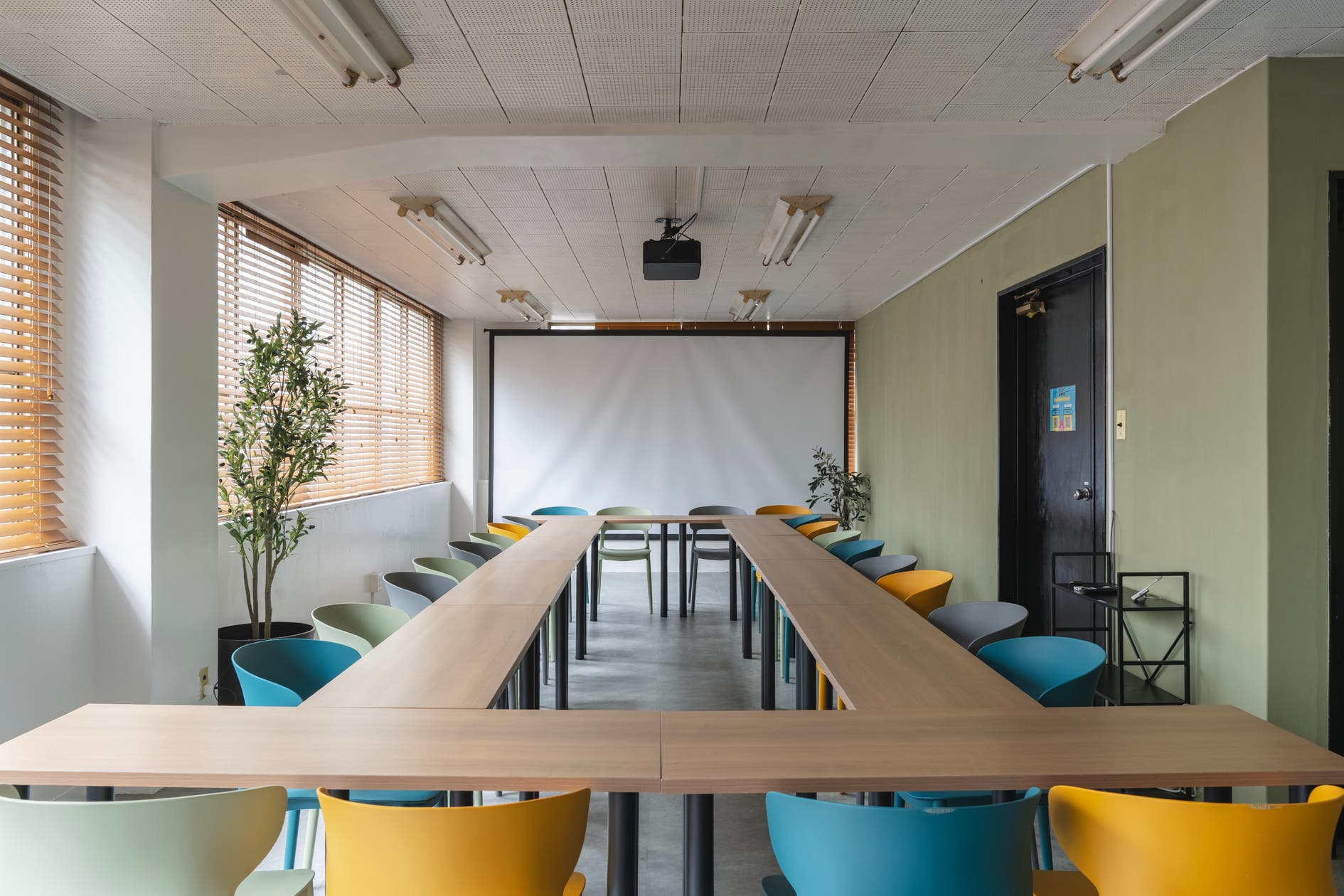 スペモ🧑🏻‍💻激安会議室‼️神田駅5分❗️会議💻ミーティング👩‍💻イベント✨勉強会💎730_SpemoWork神田・大手町の写真15