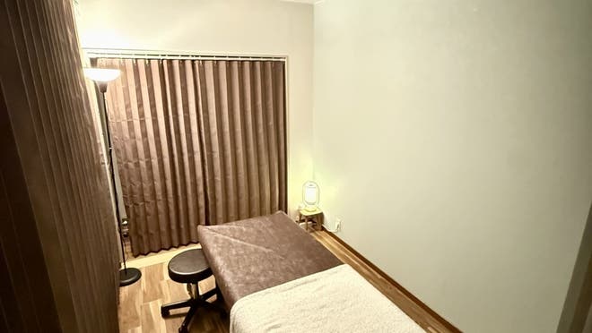 【川口駅3分】Total Beauty Share Salon YOU|昇降ベッド/UVLEDライト/タオルウォーマーなどありの写真3