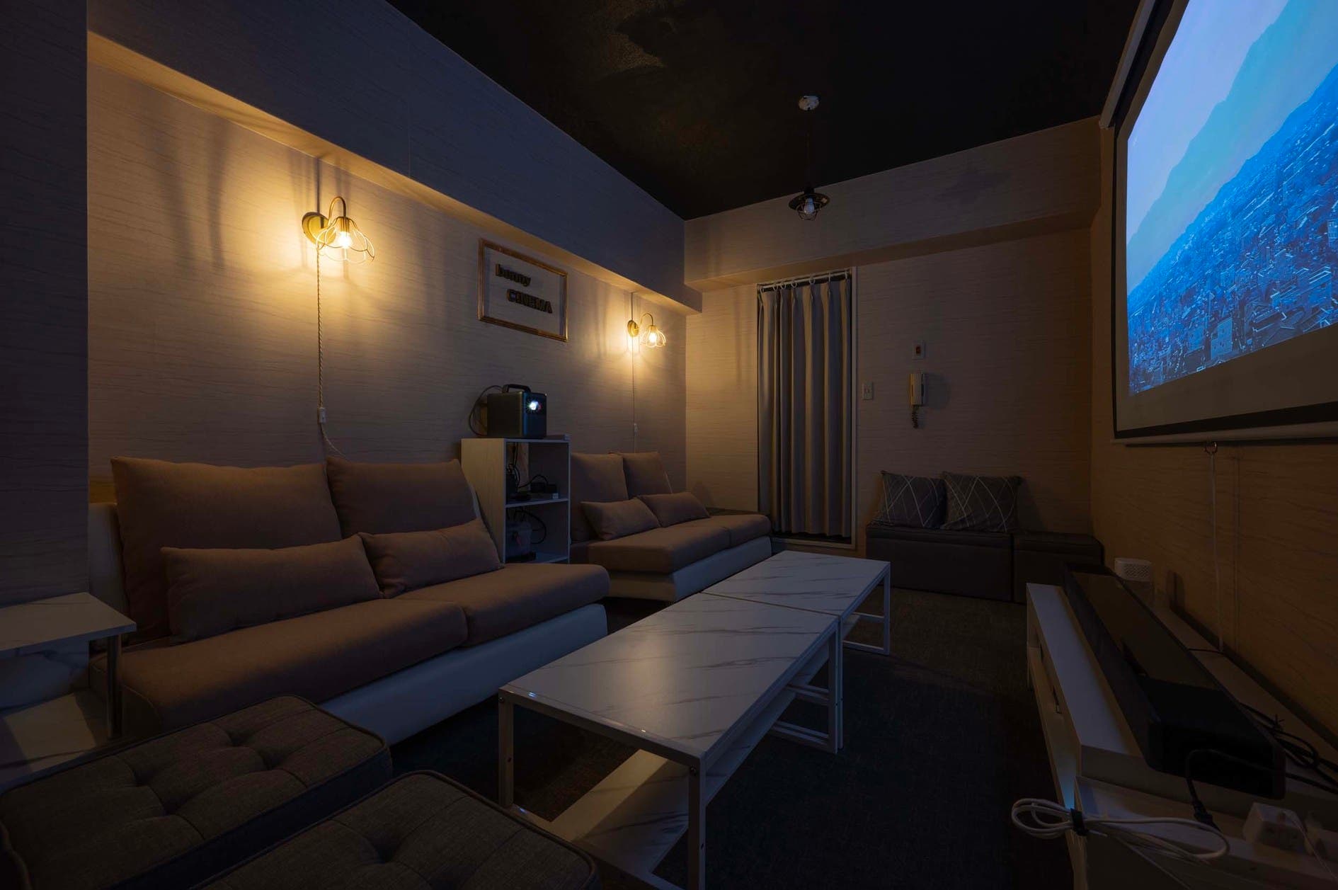 セレコレ🌳クリスマス☃️🎃最大12名🉐ﾌﾟﾛｼﾞｪｸﾀ📽️映画🐈‍⬛デート💓ゲーム🎮女子会💗bonny池袋の写真1