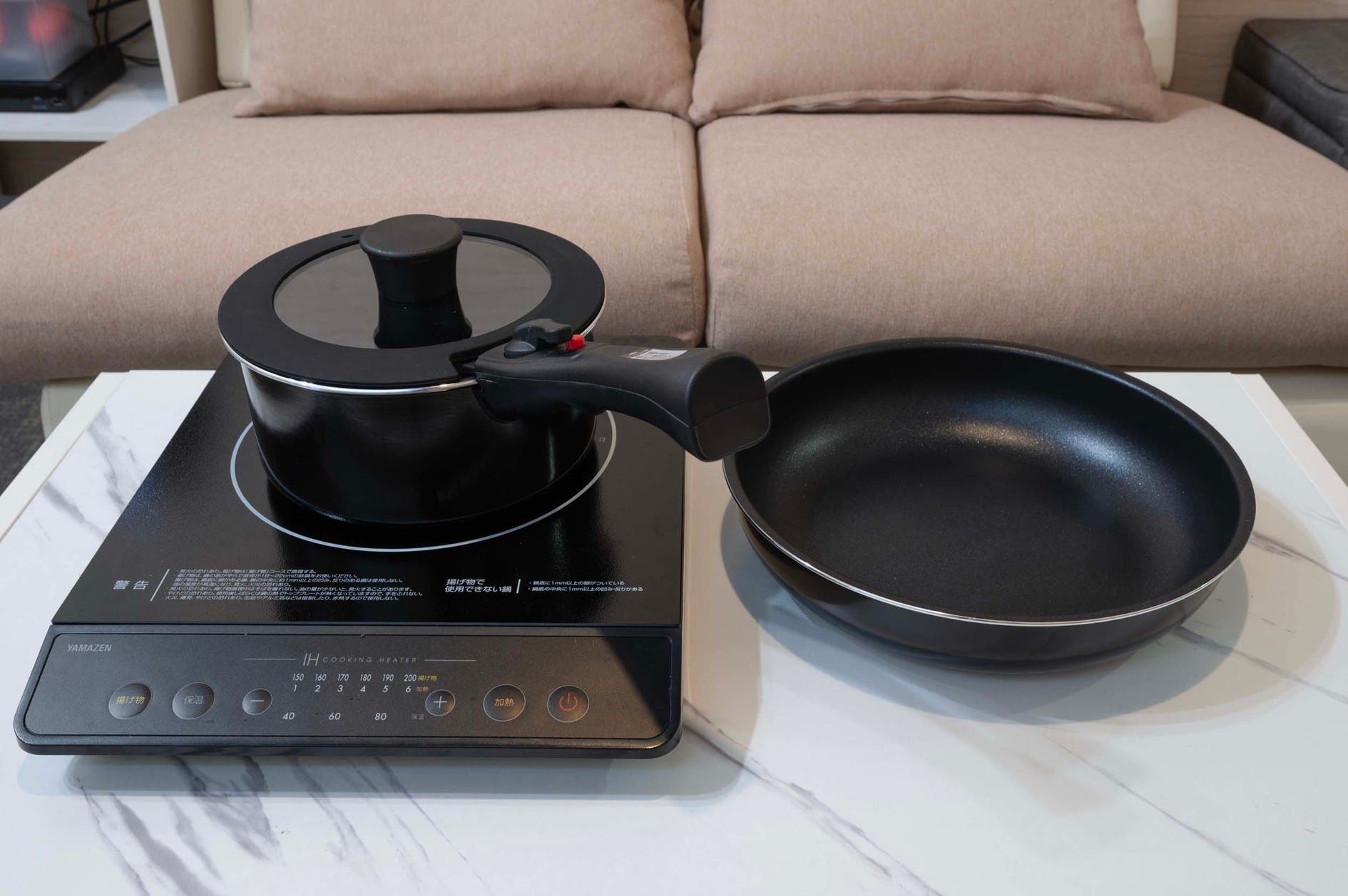 ⑤卓上IHヒーターとお鍋セットの画像1