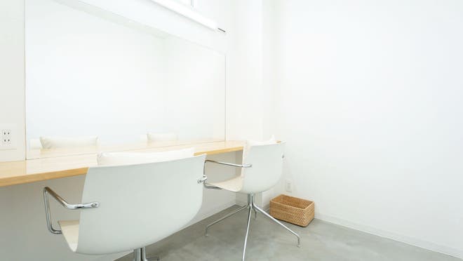 【 NEW OPEN 】撮影機材無料・自然光・コンクリ床・白壁・アーチ・埋込本棚【 アパレル|撮影|POP UP 】大須観音7分の写真11