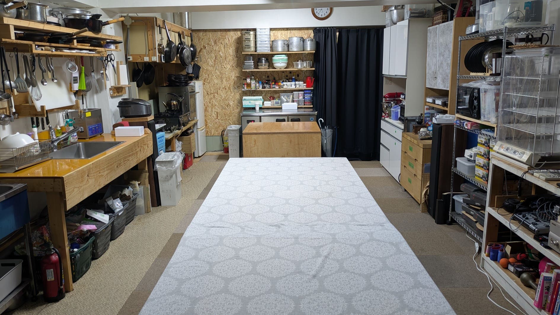 【レンタルキッチン】定員14名  綺麗なトイレ 充実した調理設備の写真1