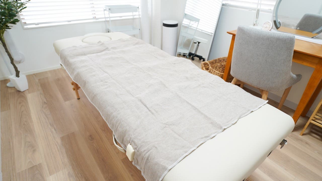 【🎊オープン記念価格】八王子駅5分｜完全個室レンタルサロン🌿白×木目の温もりある上質空間✨無料備品も多数ご用意◎の写真14