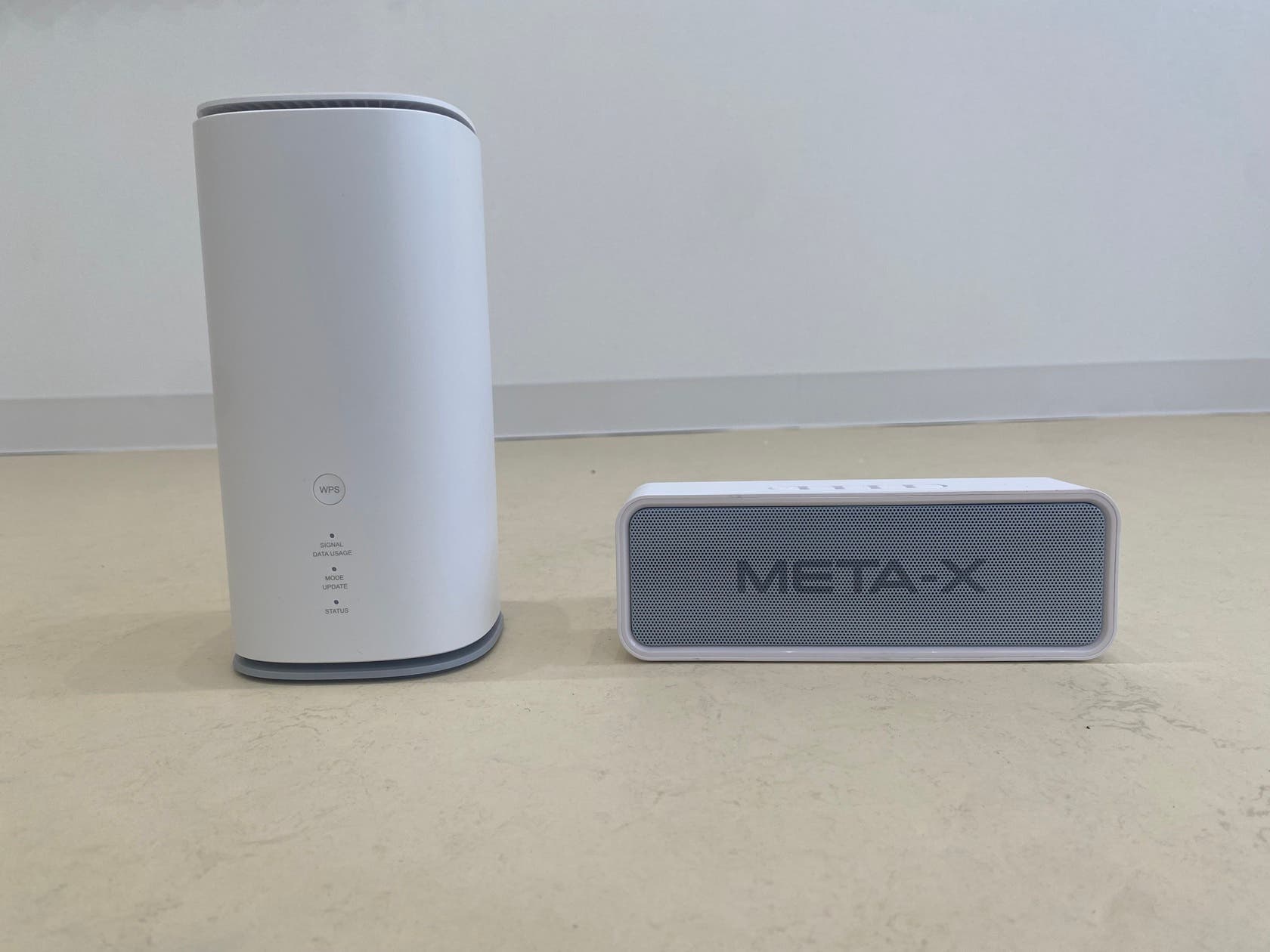 【8月NeW！】駅チカ1分！高品質リノリウム！高さ2.1mの超大型鏡！新築のように室内完全リフォーム！自然光の入る広々スタジオ！の写真3