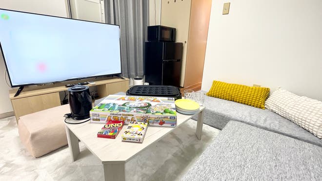 🎊地域最安🎊新オープン割引実施中🉐🚉国立駅3分📺50型特大TV🎮大人気ゲーム機!たこパ💤ゴロゴロソファ🎥映画鑑賞の写真2