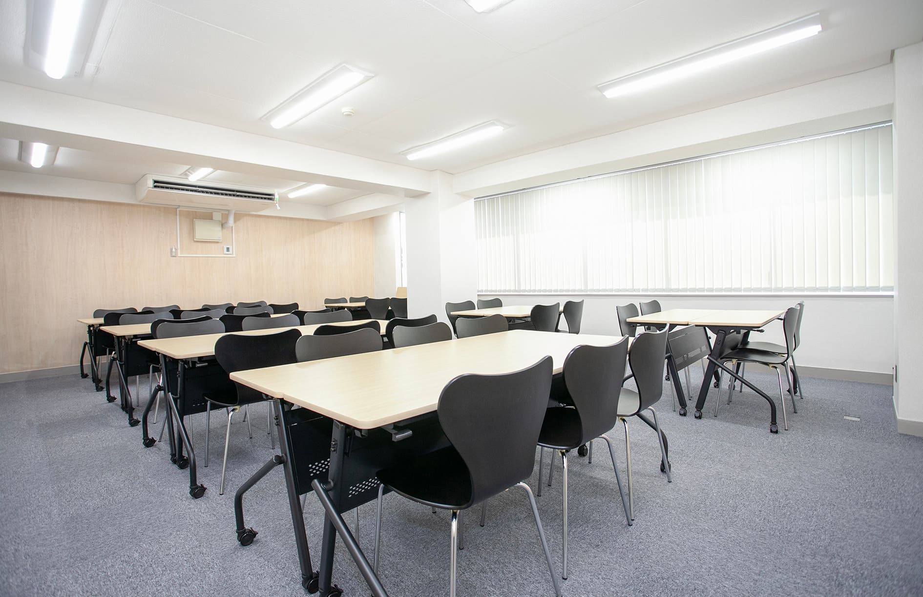 【最大44名可能】神田駅徒歩3分の大型スペースの写真17