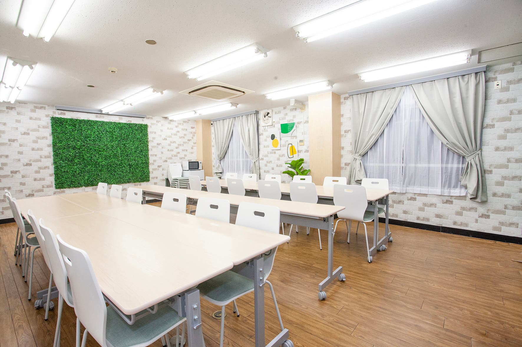 大宮駅徒歩3分/20名収容/土足利用可/会議/セミナー/研修/面接/懇親会/ボードゲーム/撮影/推し活/女子会/KS7大宮の写真2