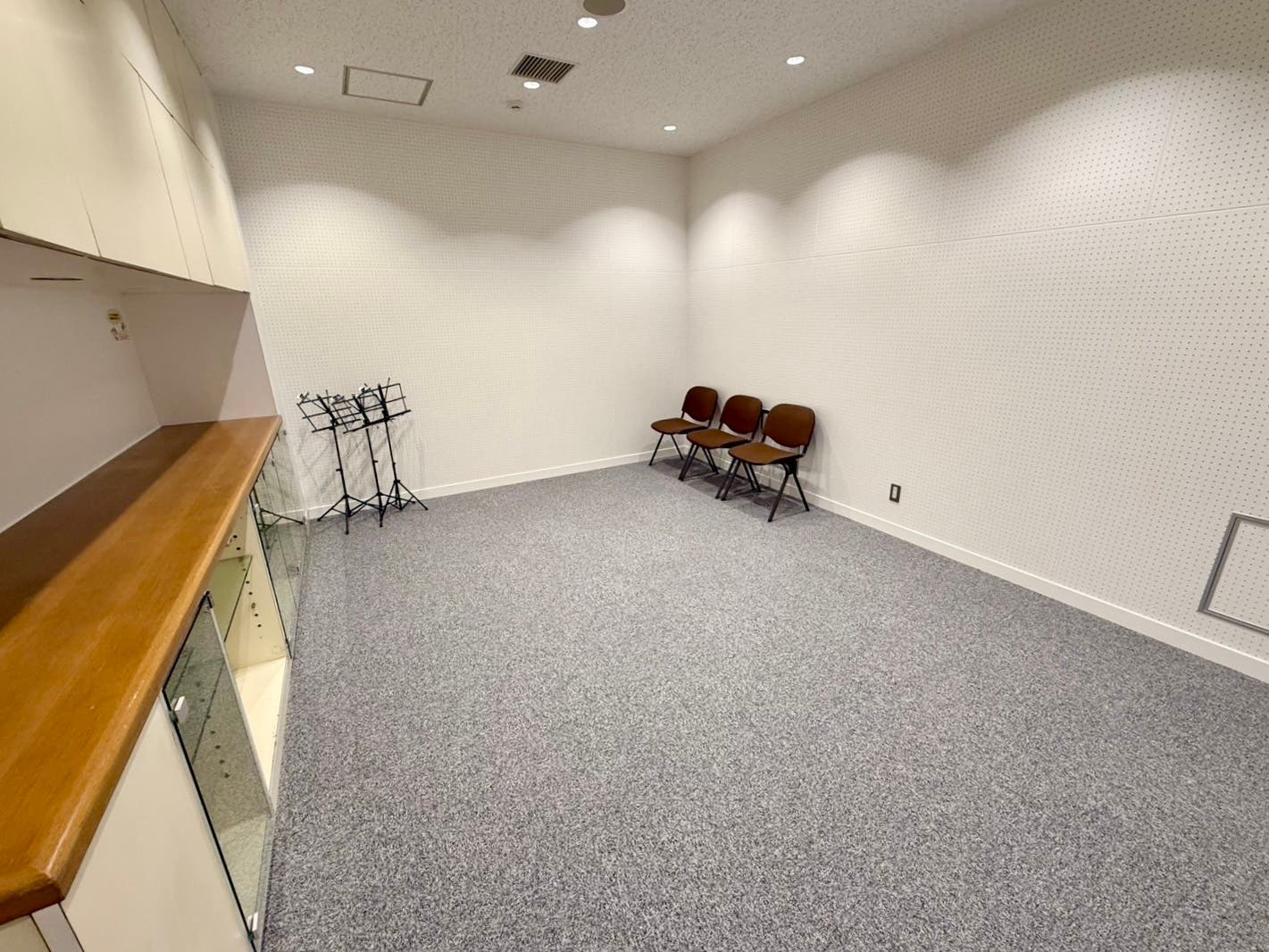 防音室【京成関屋 5分】8名収容の防音室！♥便利な駅近の写真3