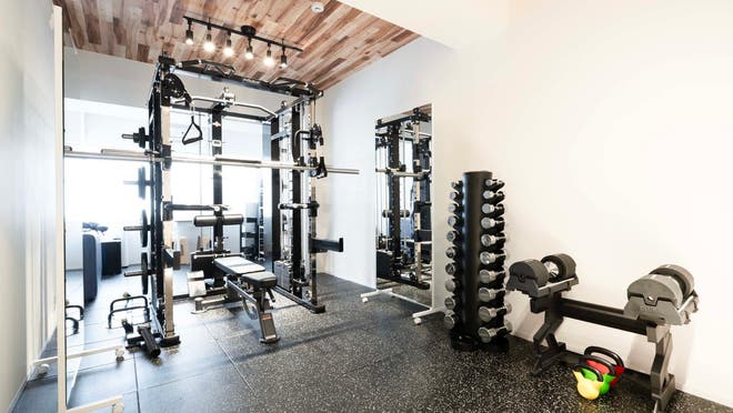 ✨2号店OPEN✨【横浜駅6分】1日1回スタッフ完全清掃のハイクオリティレンタルジムの写真1