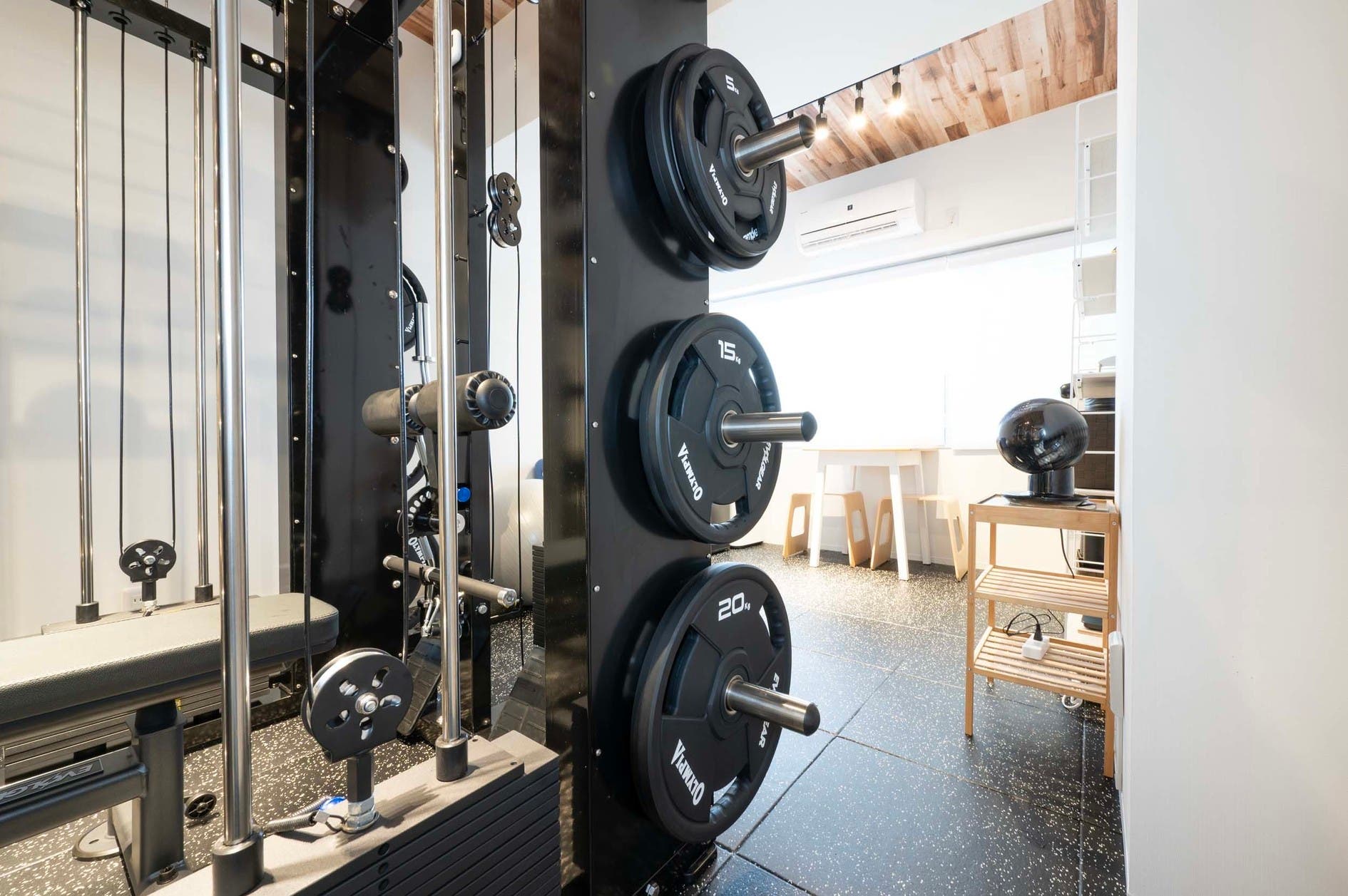 ✨2号店OPEN✨【横浜駅6分】1日1回スタッフ完全清掃のハイクオリティレンタルジムの写真4