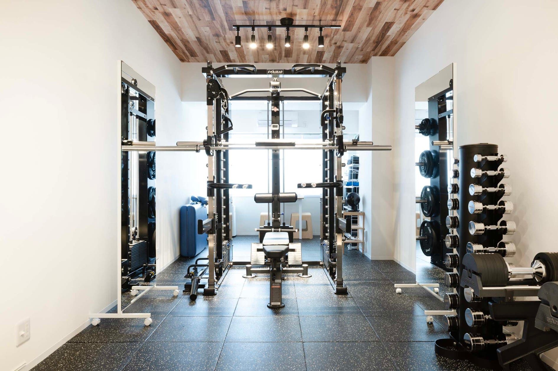 ✨2号店OPEN✨【横浜駅6分】1日1回スタッフ完全清掃のハイクオリティレンタルジムの写真5