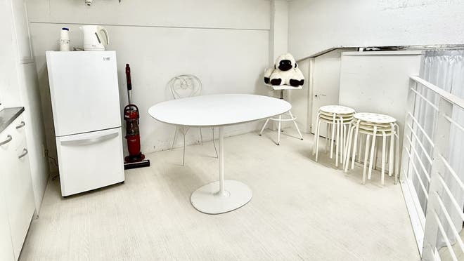 【WB】バックペーパー・ストロボ貸出あり!メイクルーム完備✨クロマキー撮影、イベント、宣材写真、Web配信、撮影以外の用途OK!の写真14