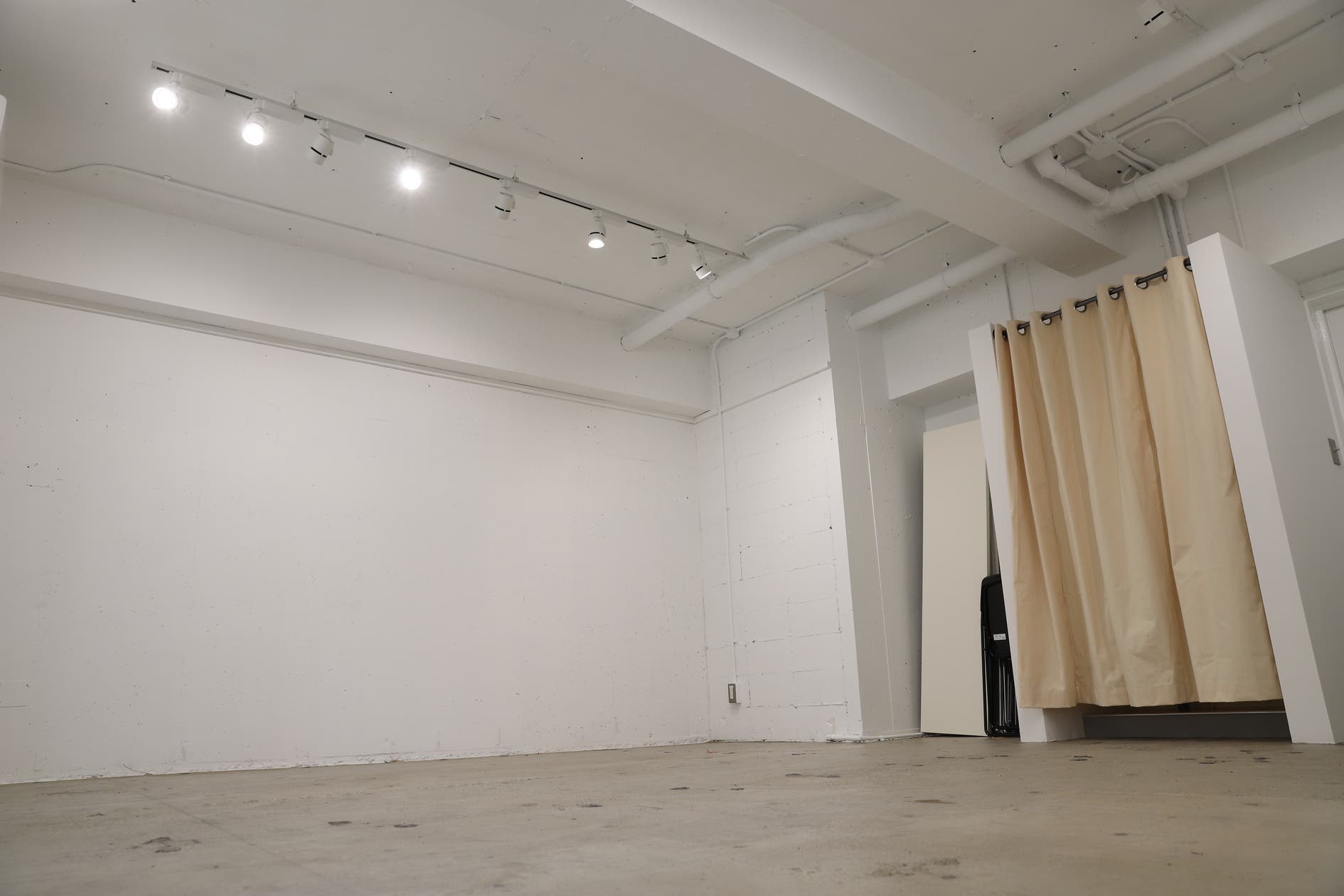 恵比寿駅東口から徒歩5分のレンタルスペースの写真2