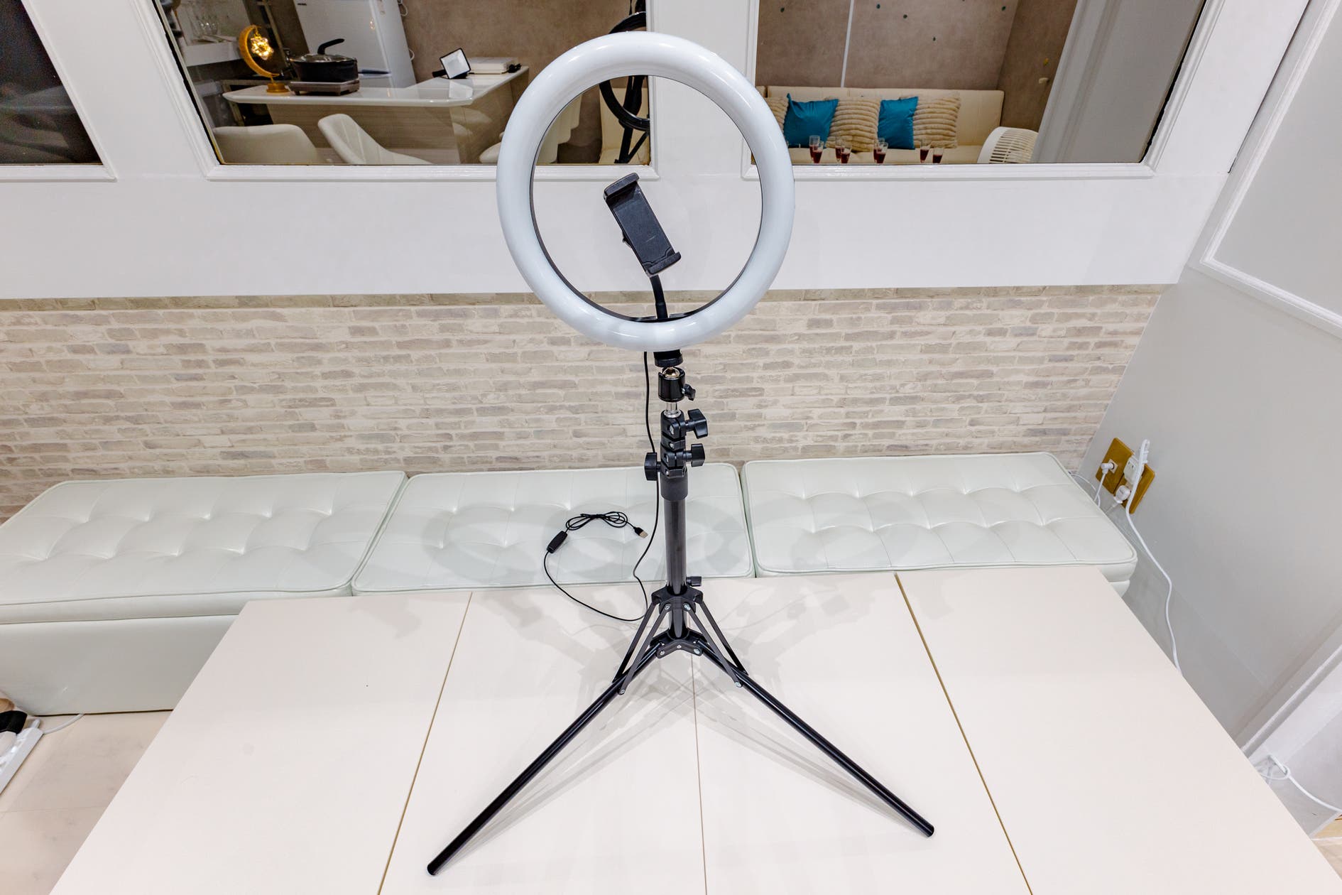 ⑨LEDリングライトの画像1