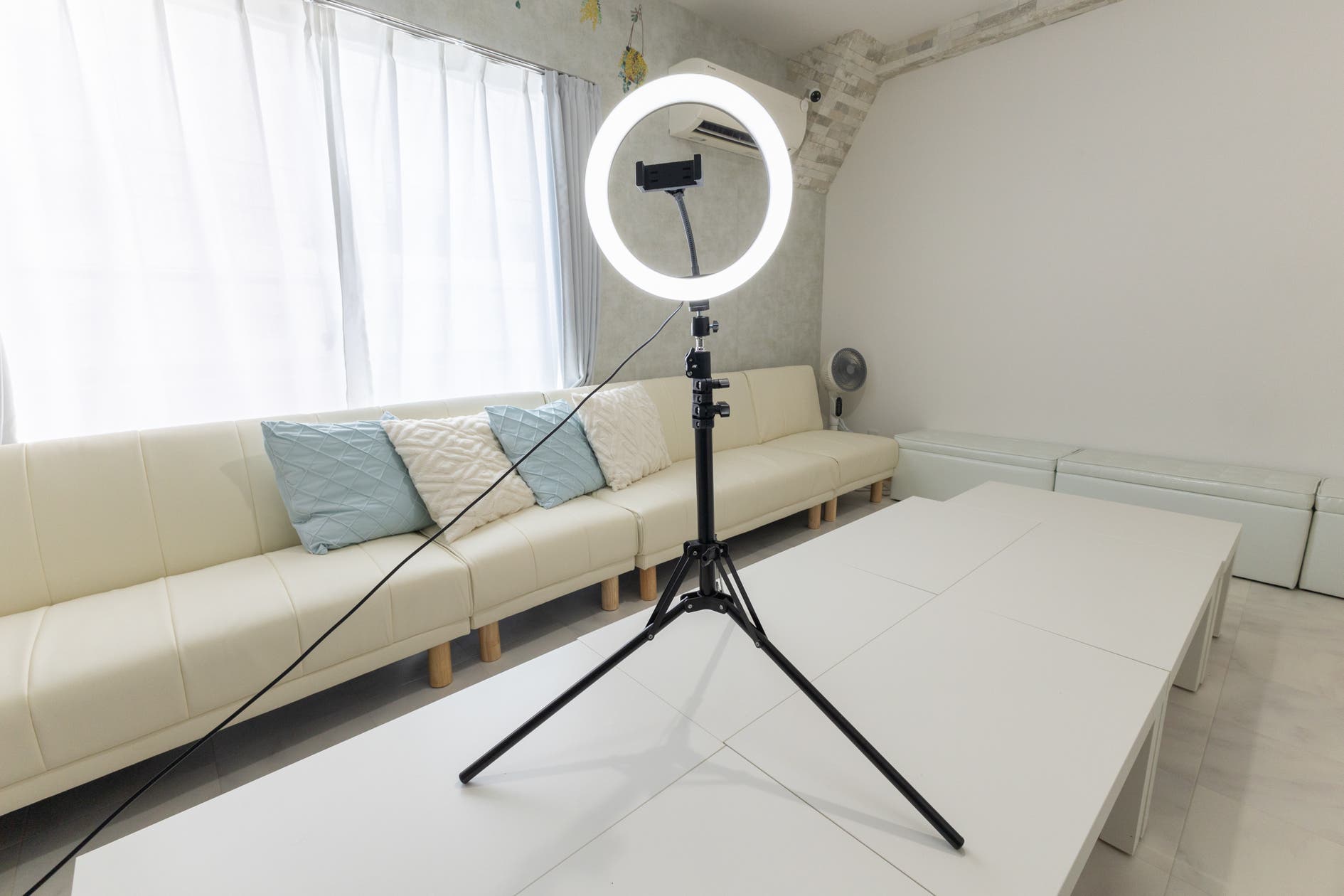 ⑪LEDリングライトの画像1