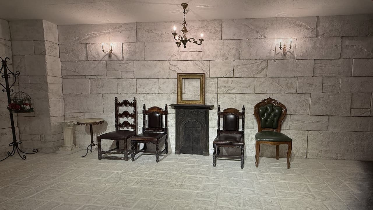 【M1】ゴシック調スタジオ🎪西洋石壁、アンティーク壁や石畳を完全再現✨カーテン装飾の写真5