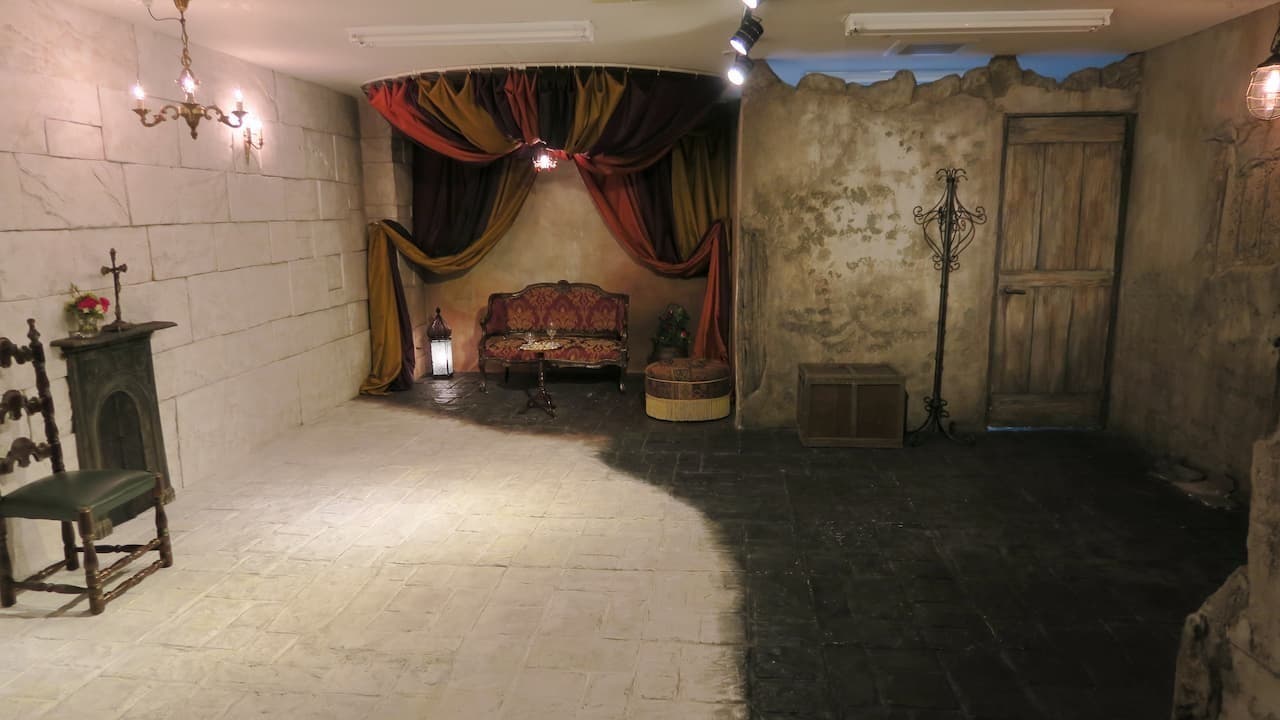 【M1】ゴシック調スタジオ🎪西洋石壁、アンティーク壁や石畳を完全再現✨カーテン装飾の写真6