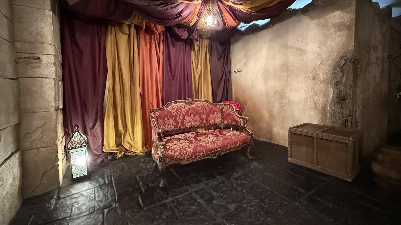 【M1】ゴシック調スタジオ🎪西洋石壁、アンティーク壁や石畳を完全再現✨カーテン装飾の写真12