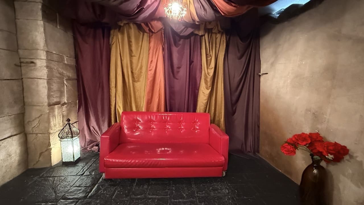 【M1】ゴシック調スタジオ🎪西洋石壁、アンティーク壁や石畳を完全再現✨カーテン装飾の写真15