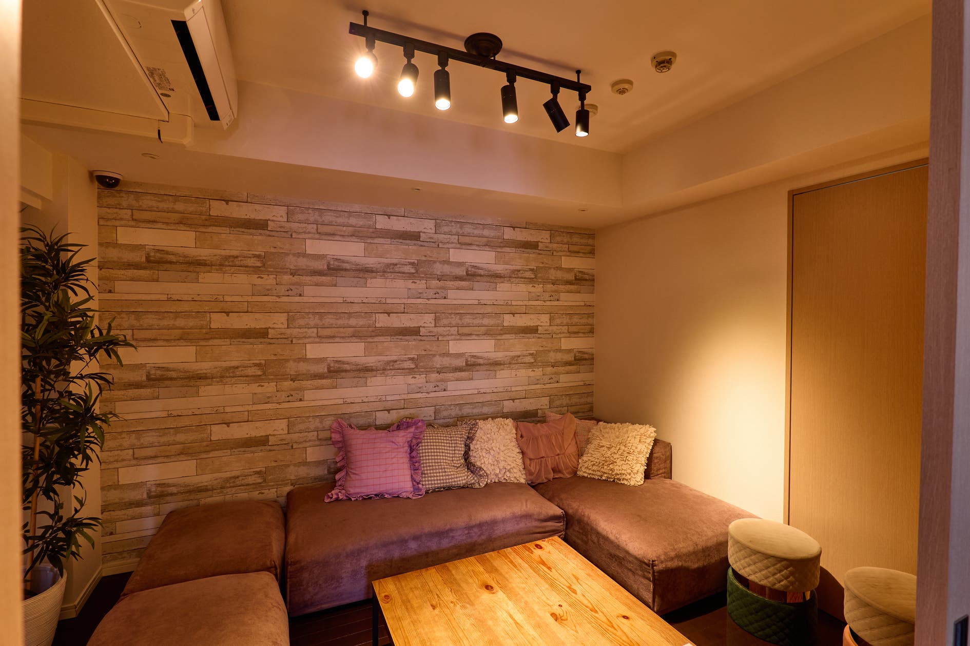 【R07.07～リニューアル】Francfranc|ホームシアター|最大20名｜角部屋｜produced by PECOTTの写真5