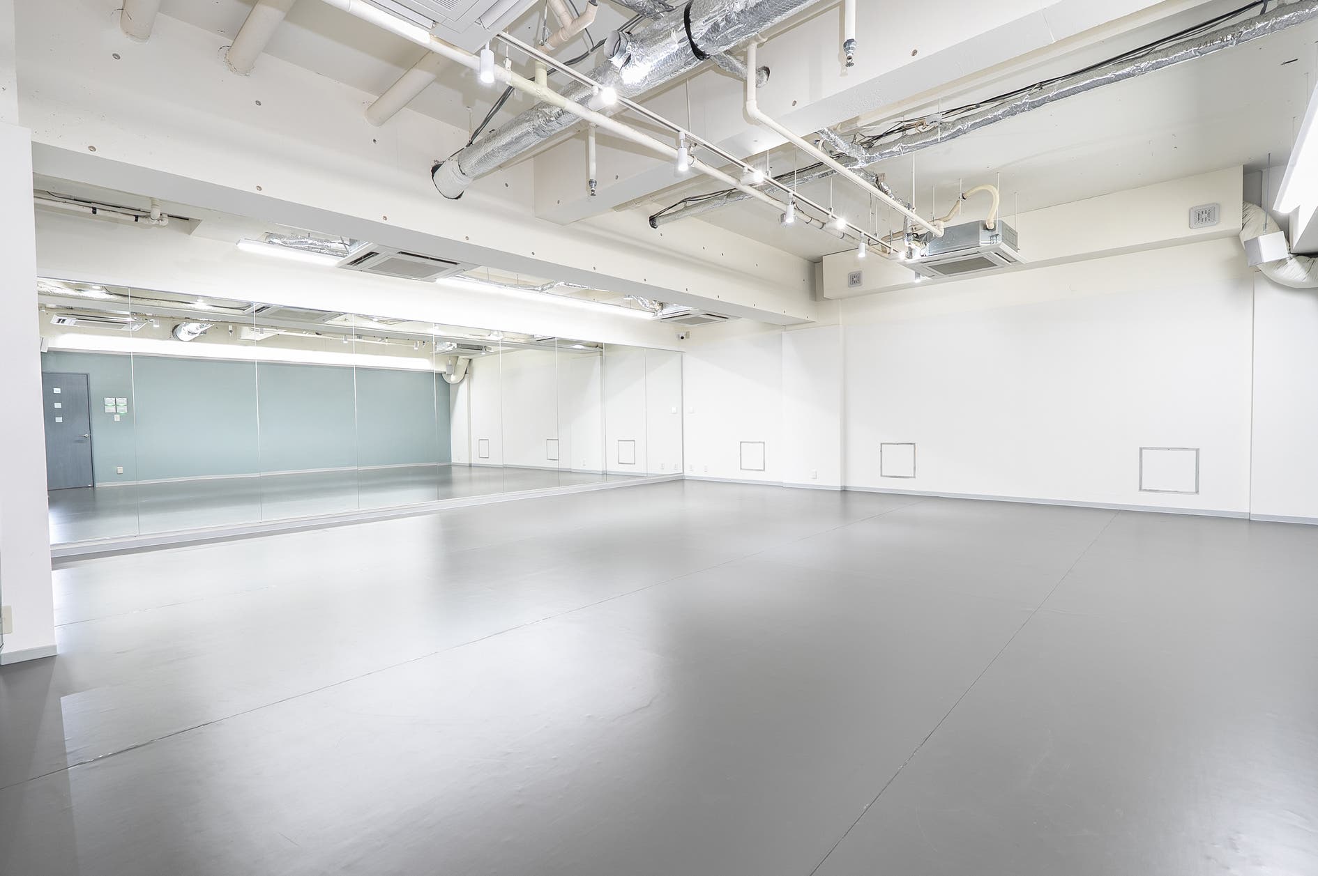 🌟NEW OPEN🌟【Aスタジオ】広々ダンス、バレエ、ヨガ等気軽に使える、可愛いスタジオ！（バレエバー設置）1日1回清掃！の写真1