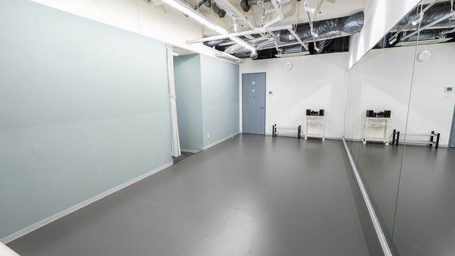 🌟NEW OPEN🌟【Bスタジオ】少人数ダンス、バレエ、ヨガ等気軽に使える可愛いスタジオ!(バレエバー設置)1日1回清掃!の写真3