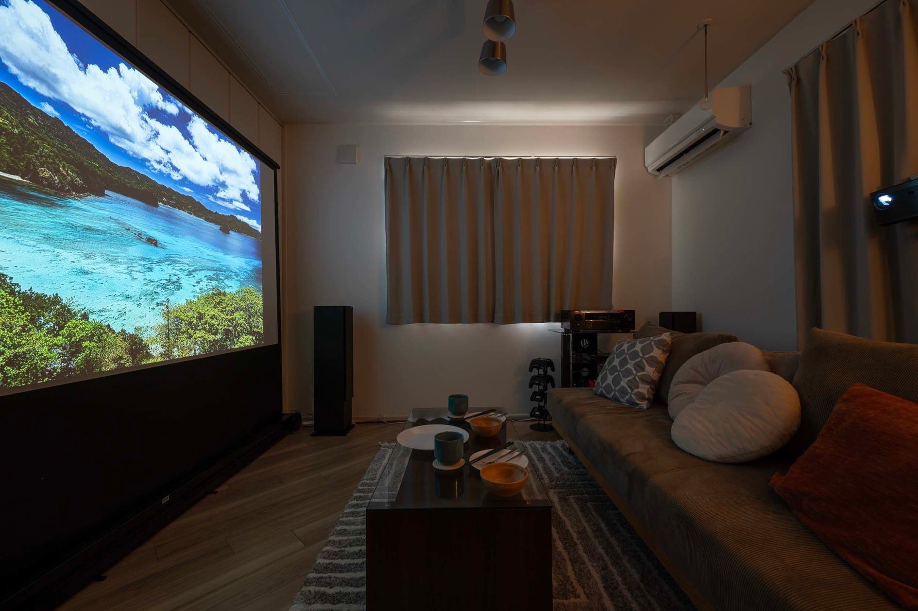 【大画面で映画・ライブ鑑賞】横浜駅7分🚃最高画質ﾌﾙHDﾌﾟﾛｼﾞｪｸﾀｰ・超特大100ｲﾝﾁｽｸﾘｰﾝ・最高音質で映画鑑賞の写真10