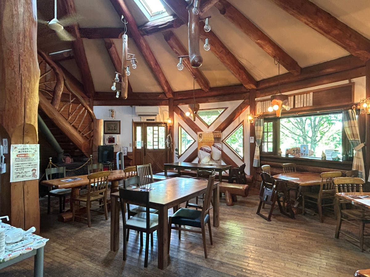 秘密基地みたいな、どんぐりの森のログハウスへようこそ☆の写真1