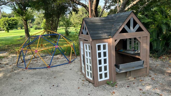 お茶会から会議まで、使い方は自由自在!木のぬくもりある和室の写真2