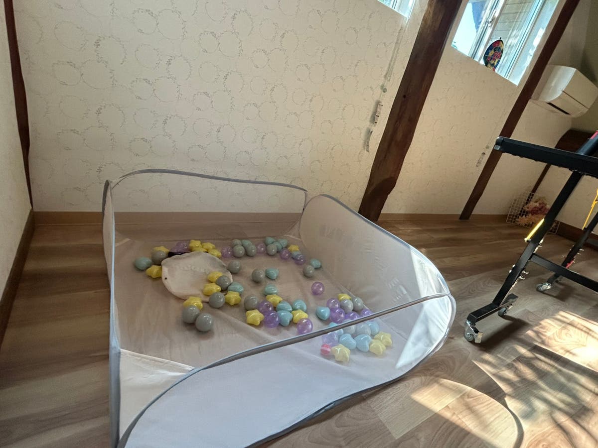 お茶会から会議まで、使い方は自由自在！木のぬくもりある和室の写真7