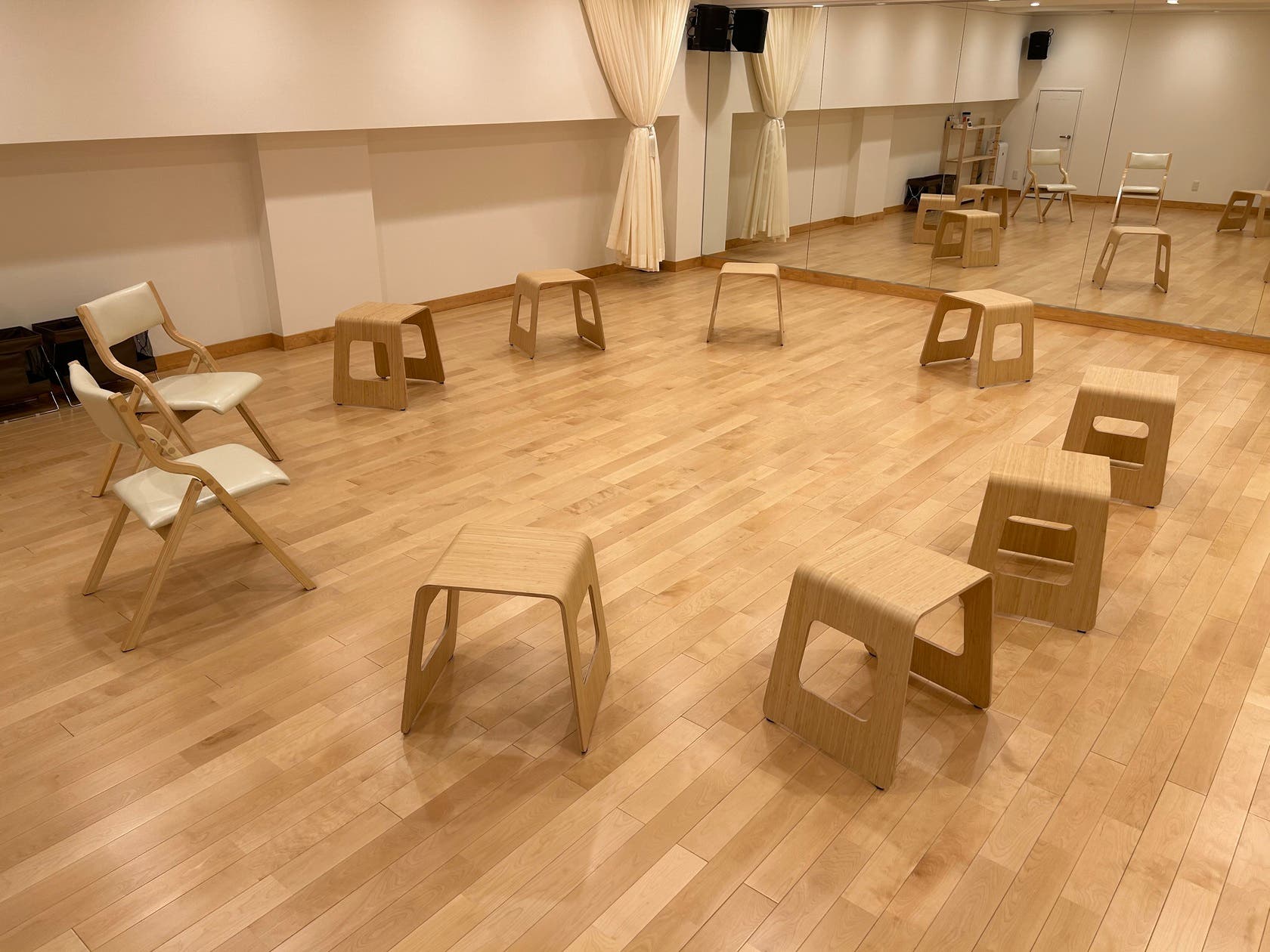 黄金町駅徒歩３分、地下スタジオ、約50㎡、ダンス、ジャンプ、合唱可能の写真11