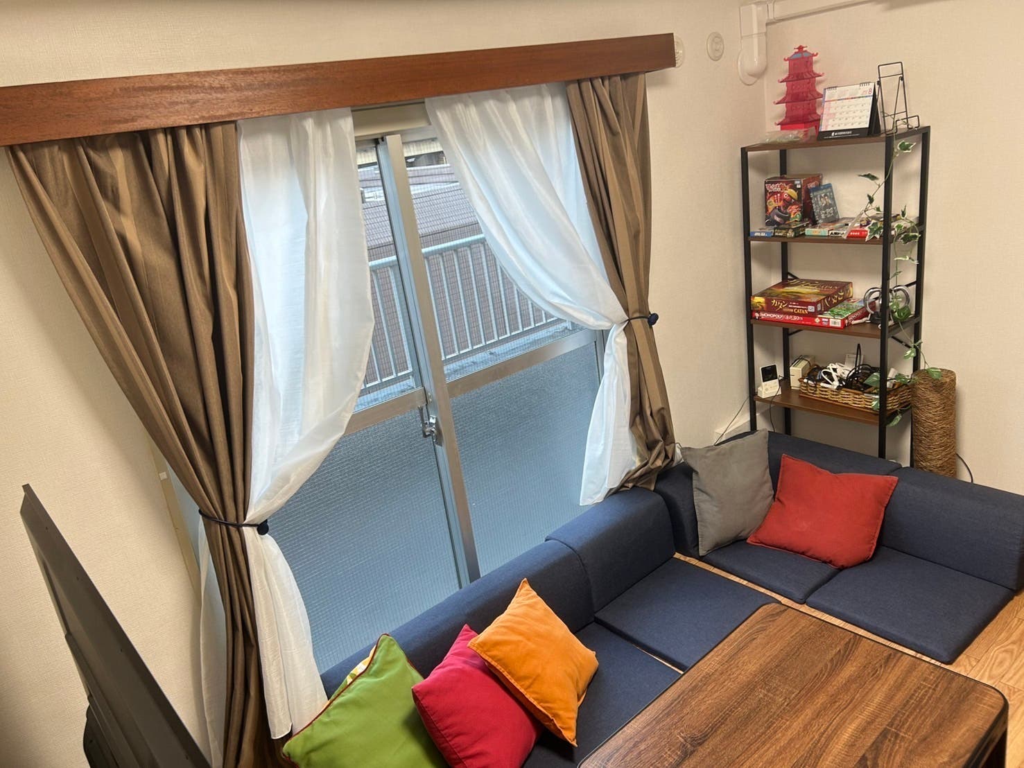 駅から徒歩2分/85型大迫力液晶/💗24H利用/🎰ボドゲ /🎬撮影/🚿シャワー利用の写真3