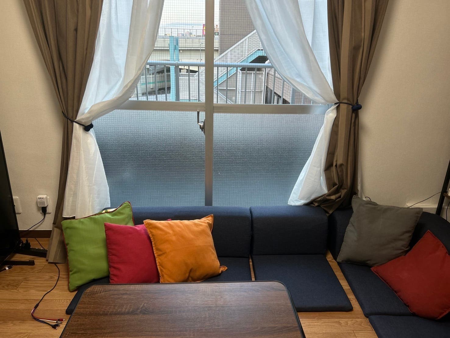 駅から徒歩2分/85型大迫力液晶/💗24H利用/🎰ボドゲ /🎬撮影/🚿シャワー利用の写真5