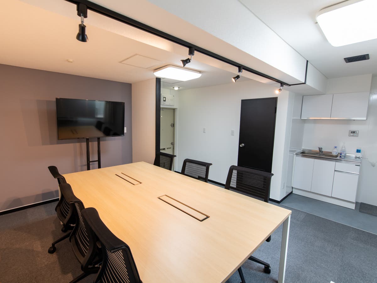 御茶ノ水徒歩4分・末広町徒歩7分｜最大6名｜ビジネス、パーティー、ボードゲームや女子会、休憩の利用に最適！の写真3