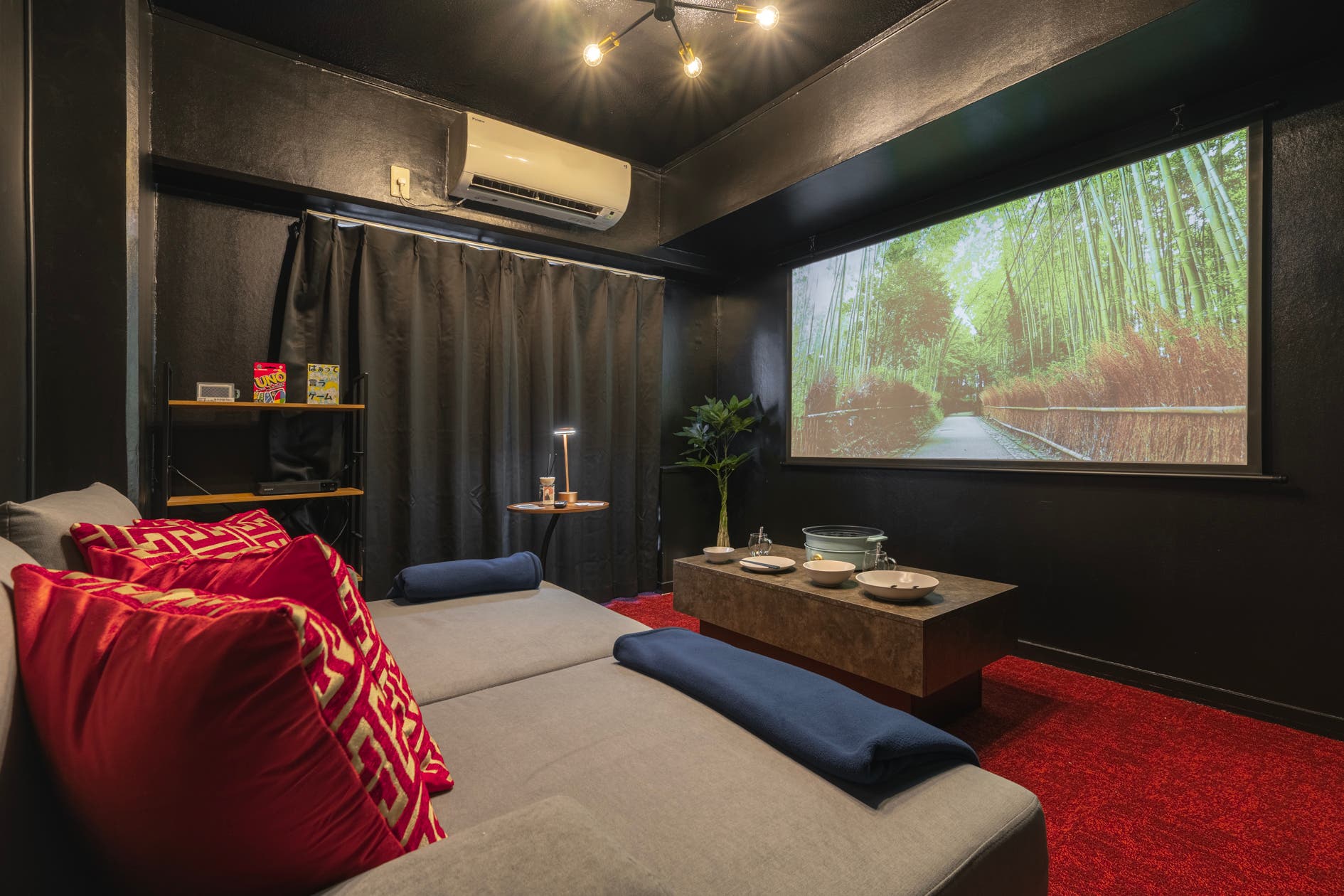 スペモ🎬️クリスマス🎄横浜駅5分🚶‍♀️学割🧑‍🎓プロジェクター🎥デート❤ボードゲーム🂢718_CINEMA横浜の写真9