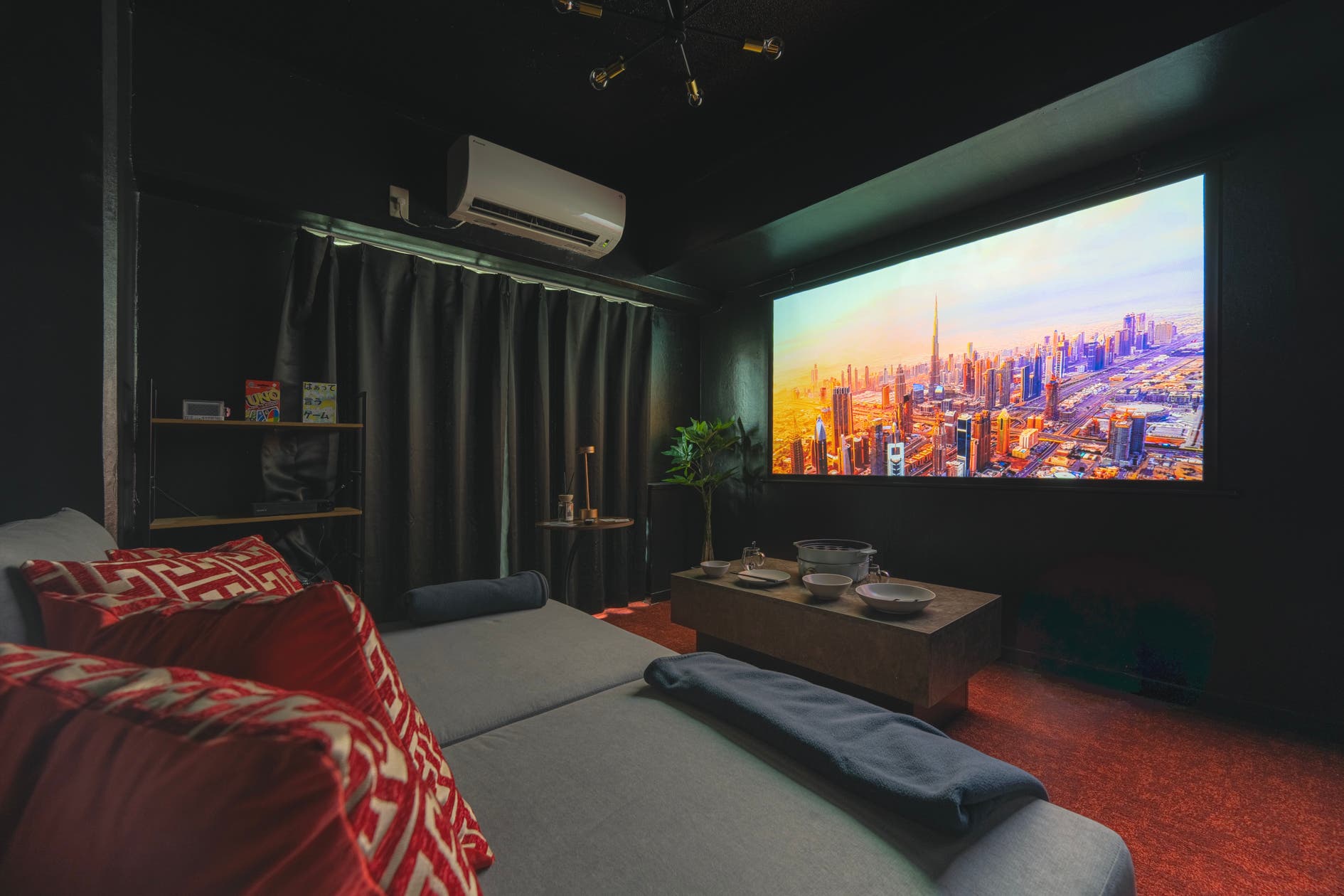 スペモ🎬️クリスマス🎄横浜駅5分🚶‍♀️学割🧑‍🎓プロジェクター🎥デート❤ボードゲーム🂢718_CINEMA横浜の写真12