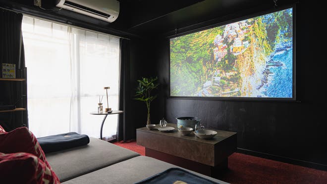 スペモ🎬️クリスマス🎄横浜駅5分🚶♀️学割🧑🎓プロジェクター🎥デート❤ボードゲーム🂢718_CINEMA横浜の写真15