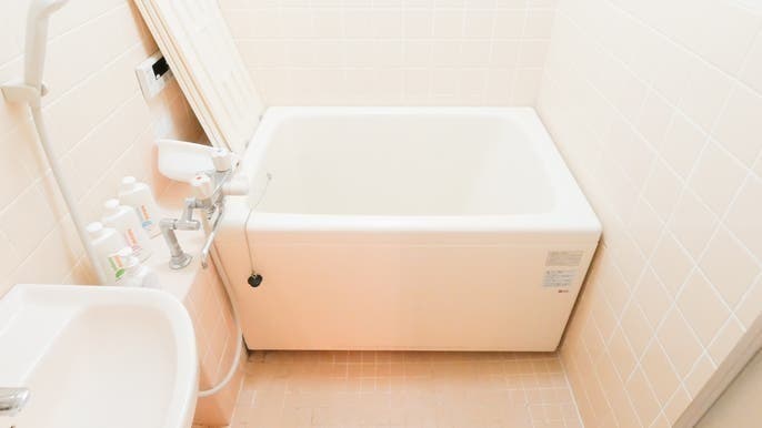 ➂浴室(お風呂・シャワー)のご利用※タオル類は置いてありませんのでお近くでお買い求めくださいの画像1