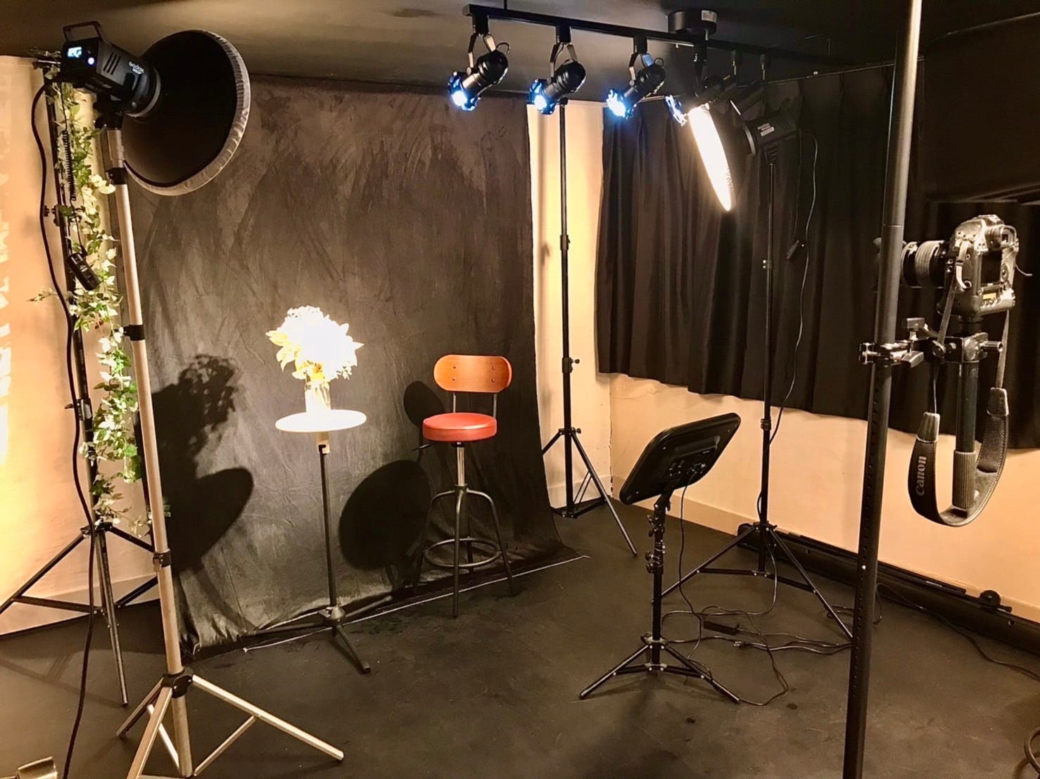 【StudioColors】フォトスタジオ　浅草橋駅より徒歩３分！屋上利用可能！の写真2