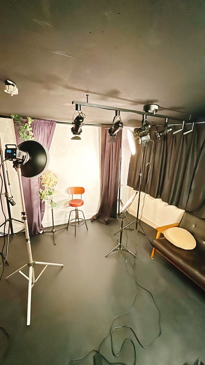 【StudioColors】フォトスタジオ　浅草橋駅より徒歩３分！屋上利用可能！の写真3