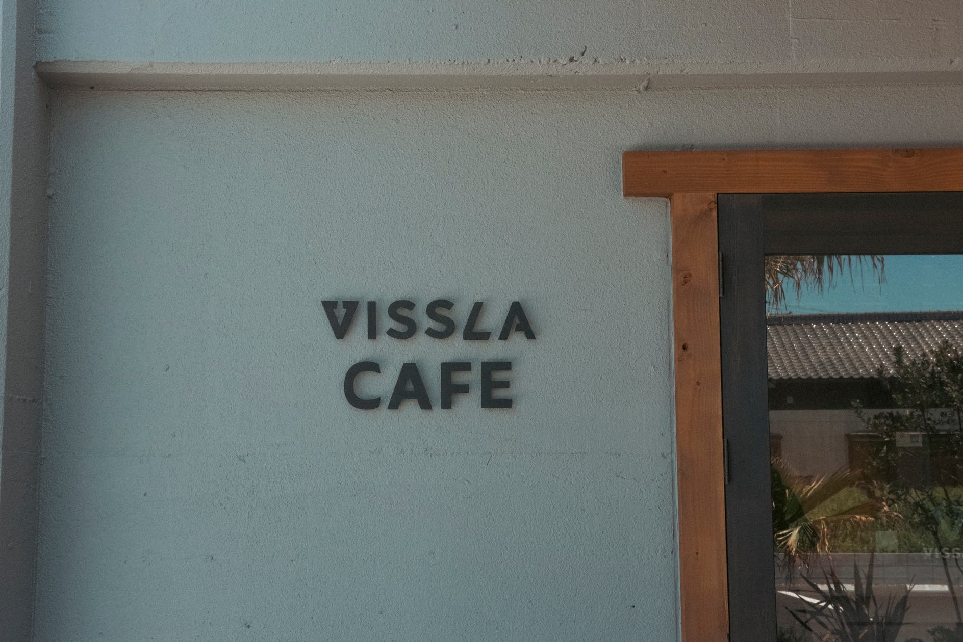 海すぐそばの倉庫をリノベーションしたアパレルカフェスペース。の写真11