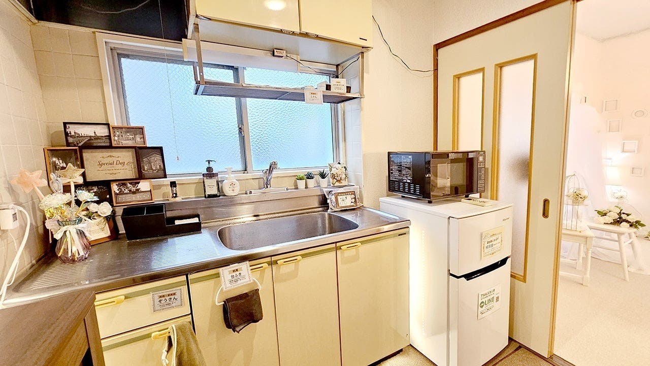 ２部屋同時借り！白映えパーティースペースと推し会等記念撮影出来るスペースの写真4