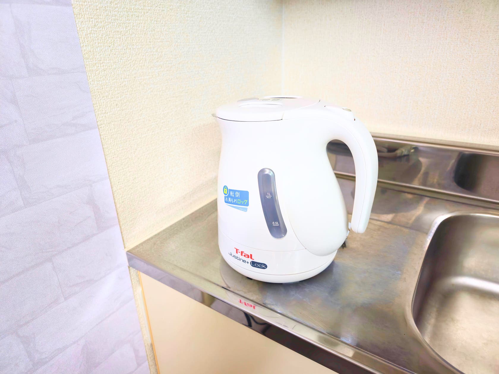 【南船場】飲食OK🍹明るく快適な完全個室🌿ホワイトボード＆モニター＆Blu-rayプレイヤー完備！会議・面接・研修におすすめの写真22