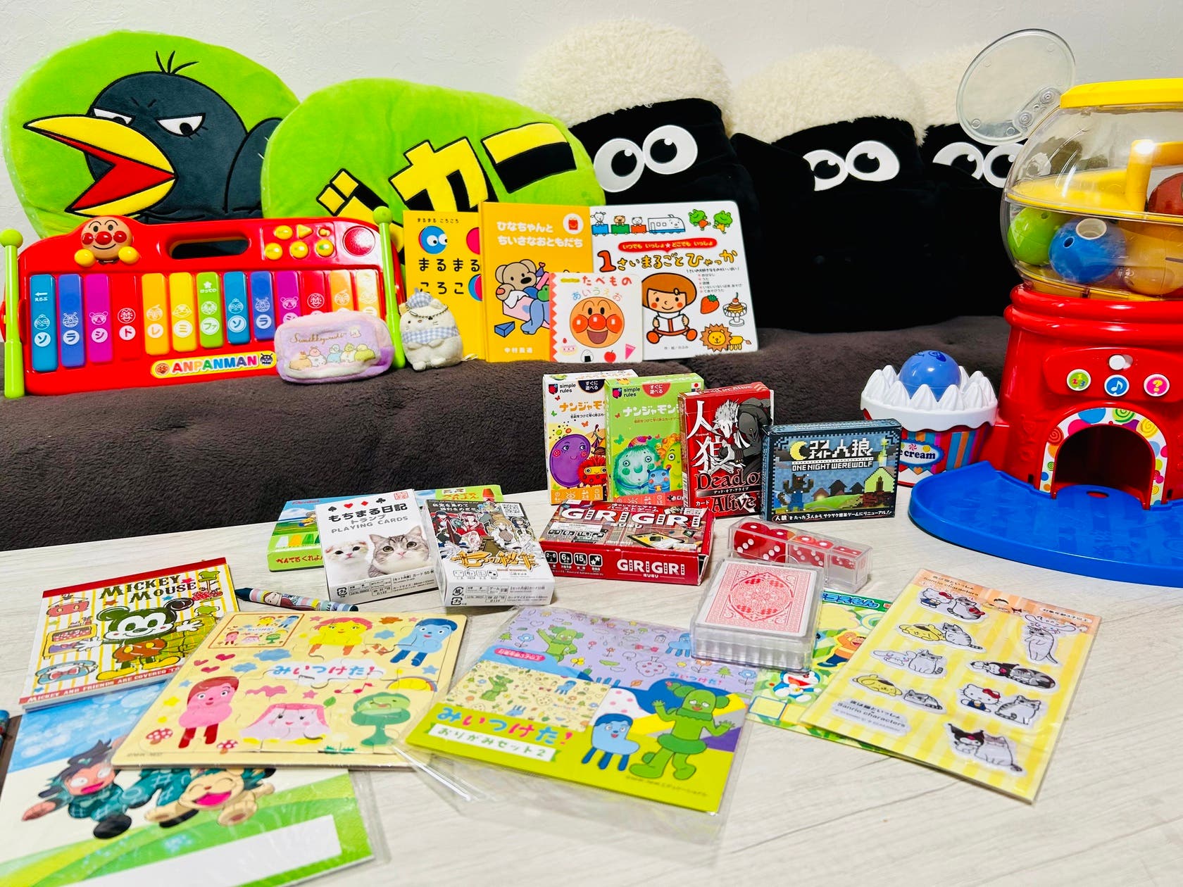 オープニング特別価格✨1650▶️777円/時間✨元町駅徒歩3分🚃50型TV📺映画鑑賞、ゲーム、テレワーク、ママ会🕺推し活の写真2