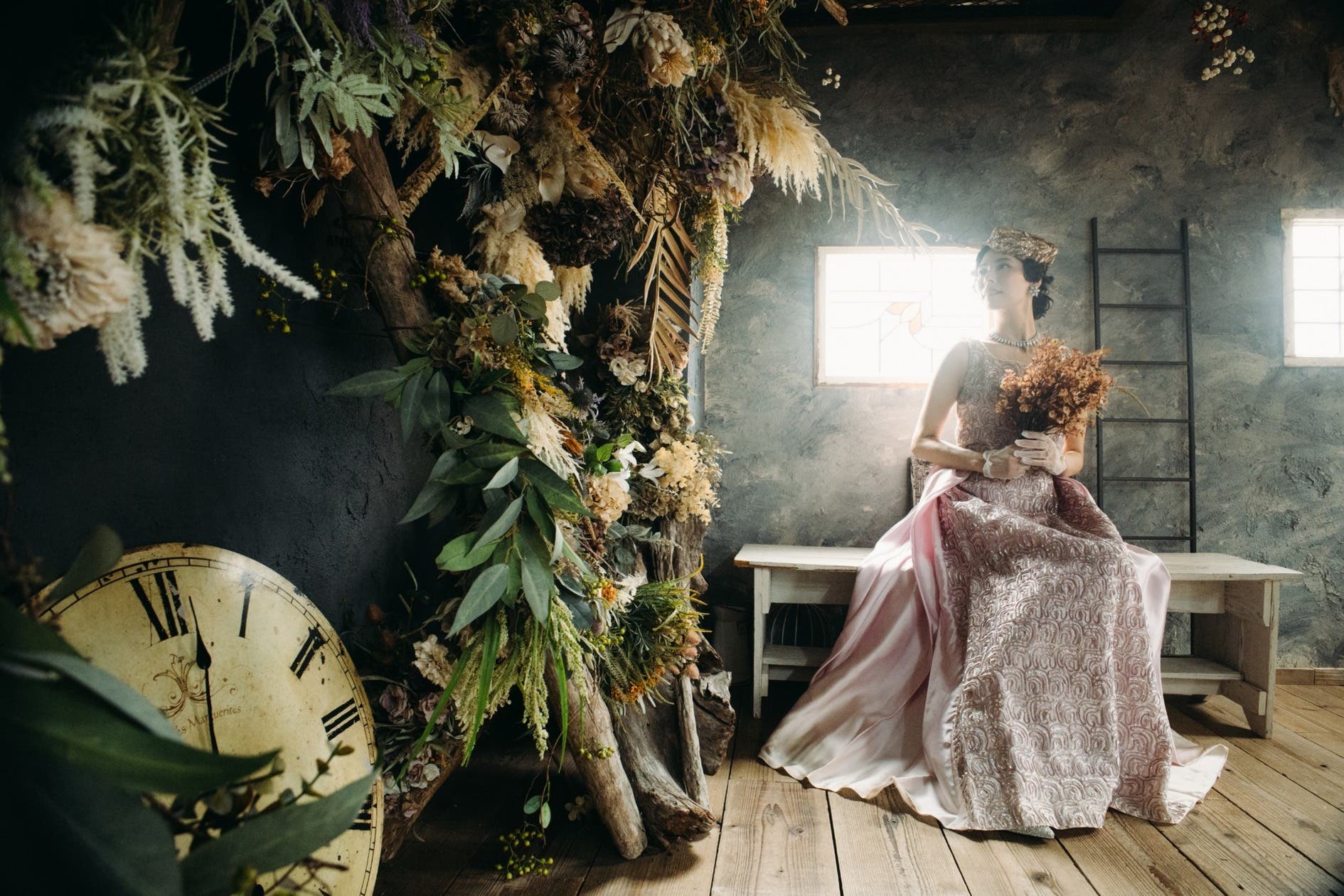 【4m超えドライフラワー造形】本格的撮影スタジオ｜漆喰壁｜レンガ壁｜カーテン装飾｜カフェ板｜タイル床｜アパレル｜背景×10の写真2