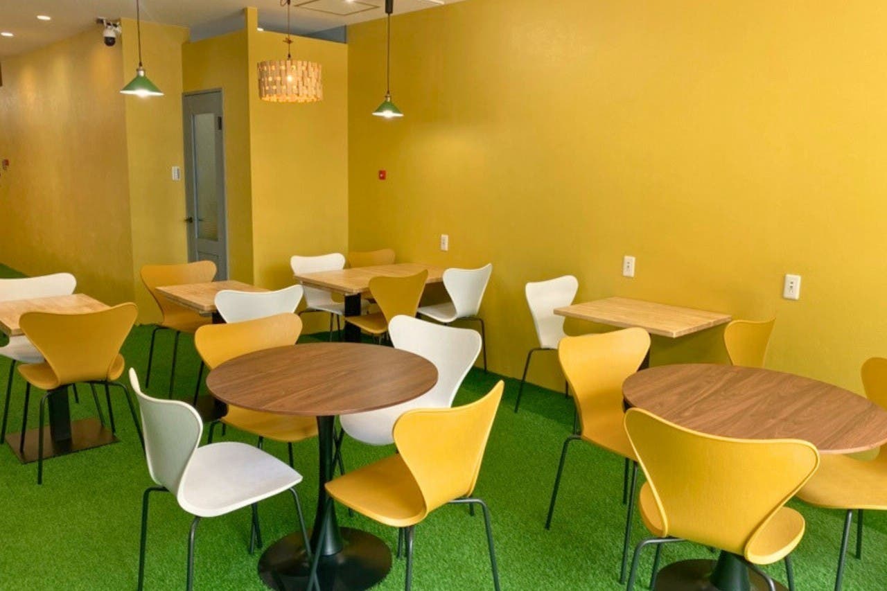 喜志駅徒歩すぐ！1名個室ブース✨周囲を気にせずオンライン会議💻勉強に集中できるあなた専用の空間🍔🥤飲食持ち込みOK！の写真3