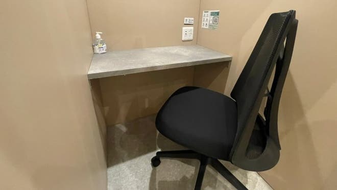 【CHATBOX ポートライナー神戸空港駅】No.1 Web会議・通話に最適/無料WiFi/電源ありの写真2