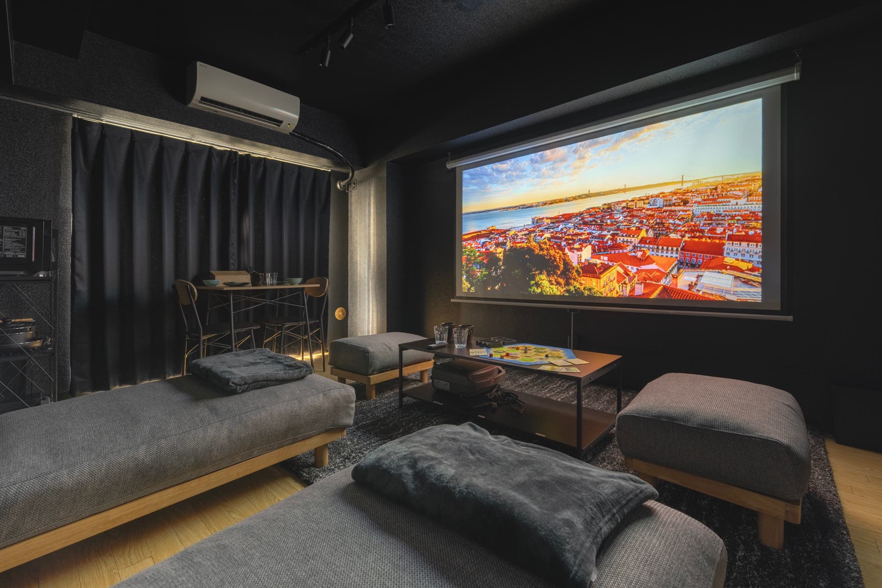 スペモ🎬️クリスマス🎄御徒町1分🚶‍♀️学割👨‍🎓プロジェクター🎥デート❤映画鑑賞👀740_CINEMA上野3rdの写真1